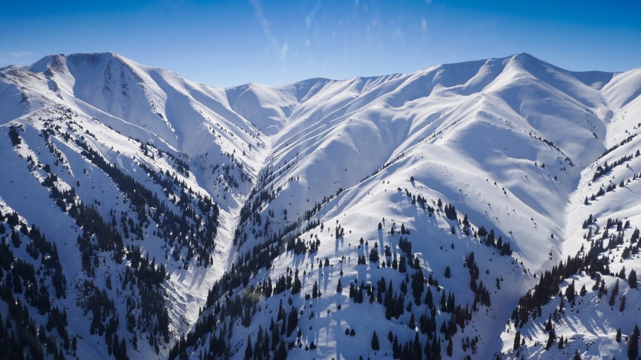 Freeride ski trip in the Tian Shan range - Kyrgyzstan